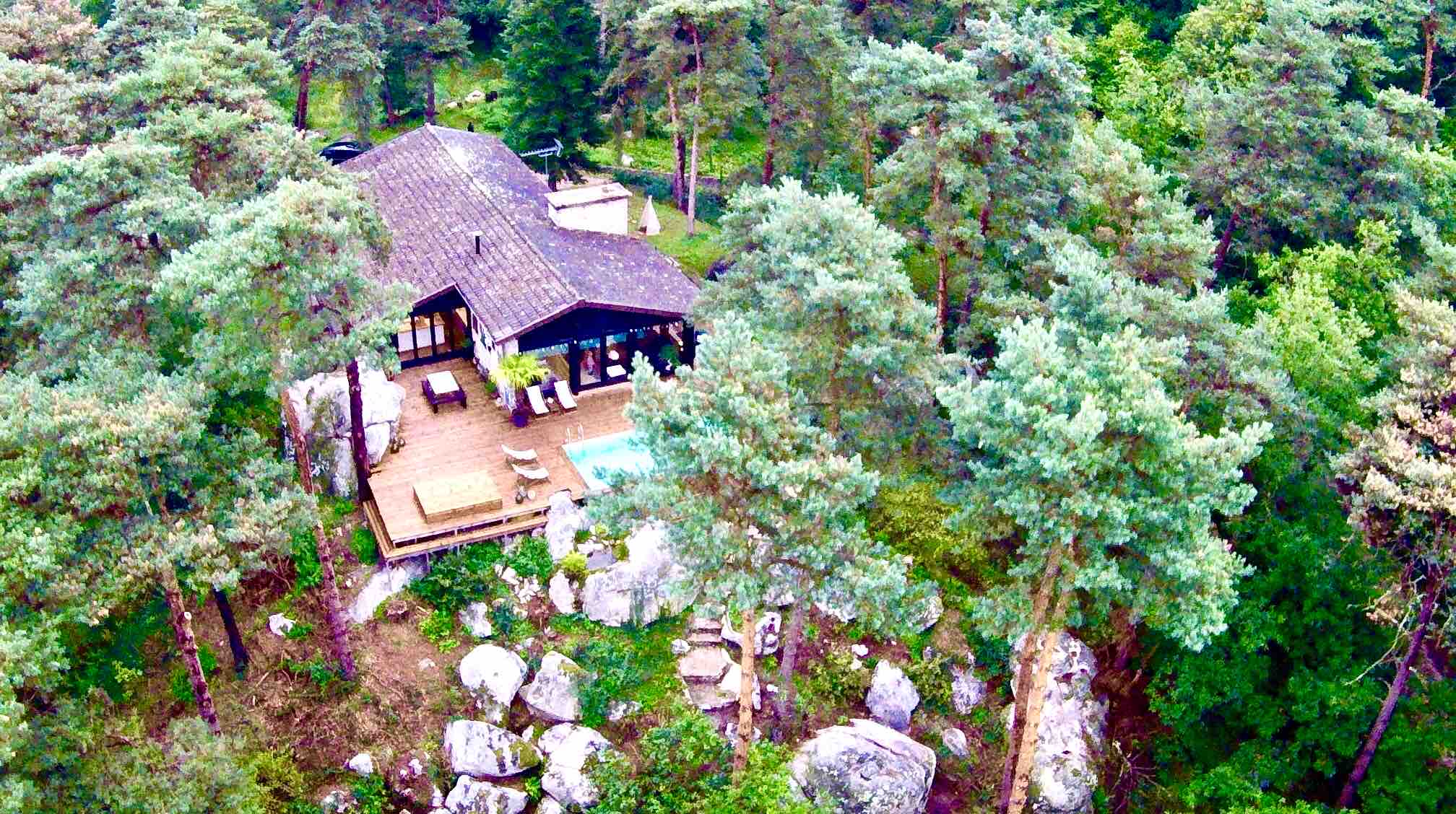 Maison d’architecte en forêt, 50 km de Paris - Villas à louer à Maisse ...
