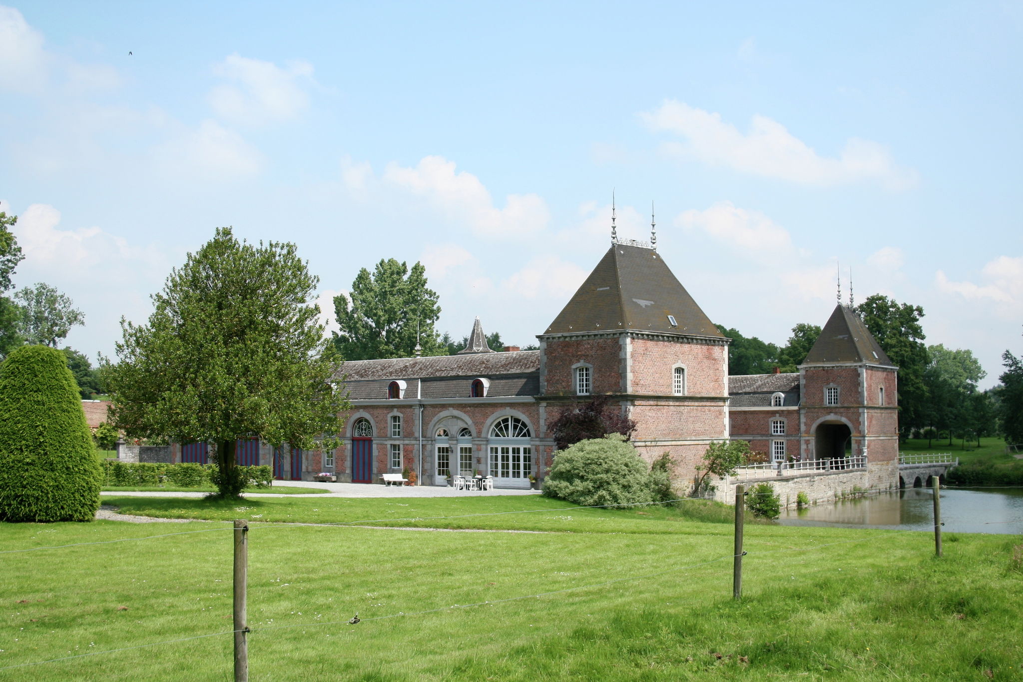 Château de Havelange avec terrasse - Châteaux à louer à Barvaux-Condroz ...