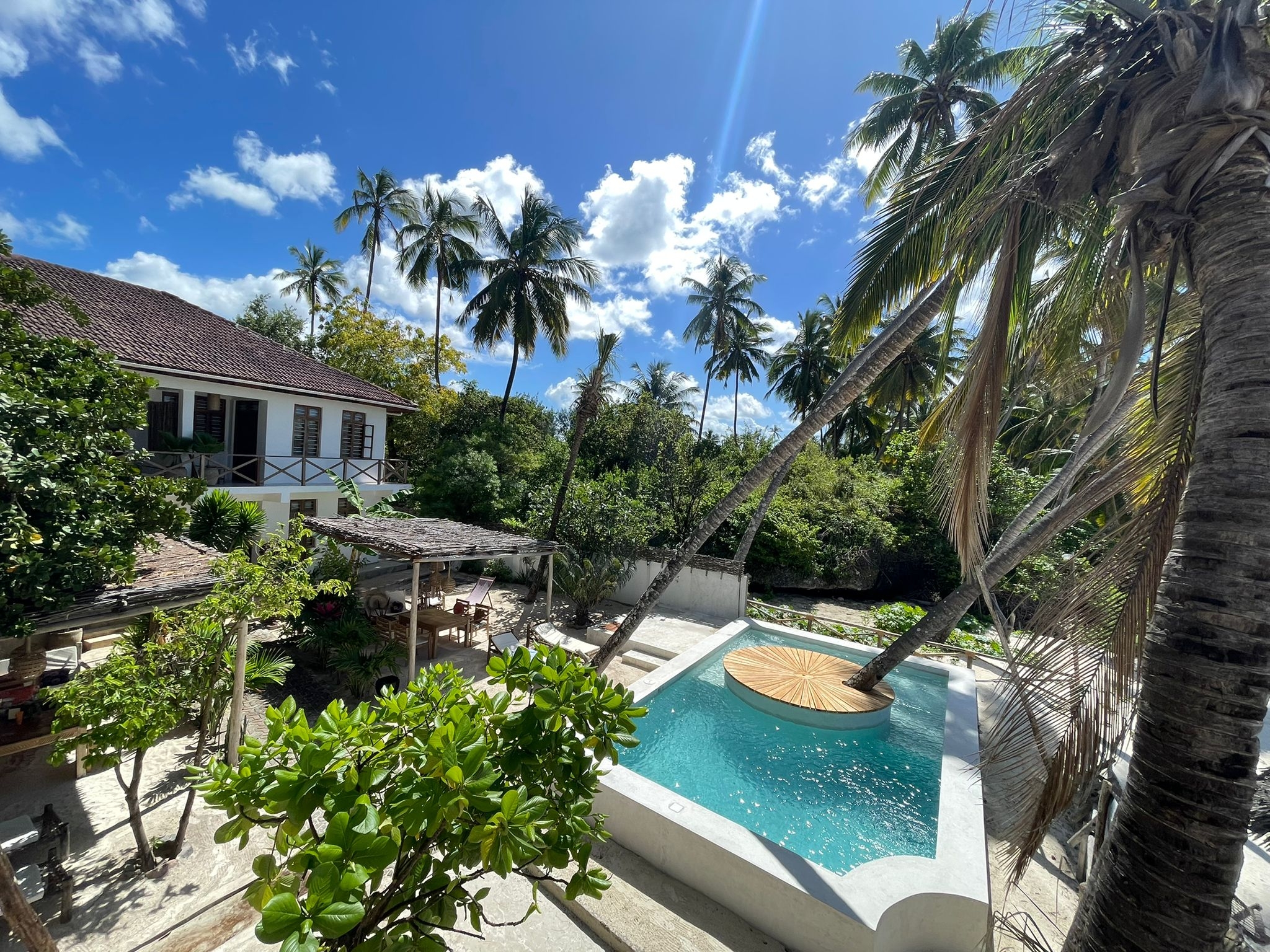 KIMA Zanzibar-TINGA Duplex, 1st line beach, pool in Bwejuu, Unguja ...