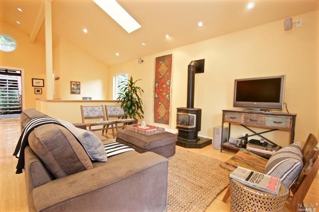 Riverview ~ Hot Tub & Stunning Russian River Views - Cabins for Rent in ...