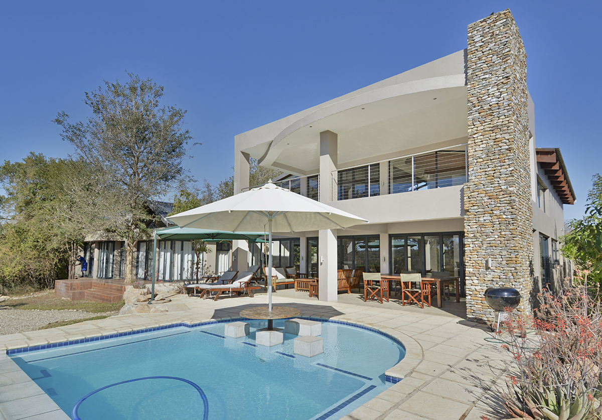 Kunye Lodge - Houses for Rent in Ehlanzeni, Mpumalanga, South Africa