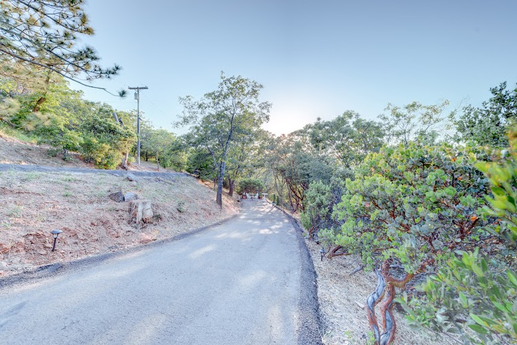 The Enchanted Lookout - private luxury cabin & Spa - Cabins for Rent in ...