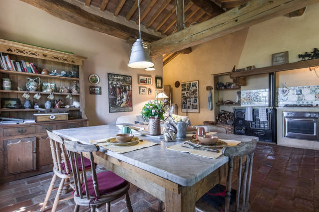 BEAUTIFUL FARM HOUSE with SWIMMING POOL in TUSCANY - Farm stays for ...