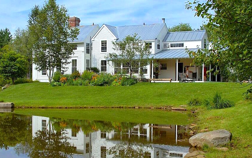 Beautiful Bent Apple Farmhouse - Authentic Vermont - Farm stays for ...