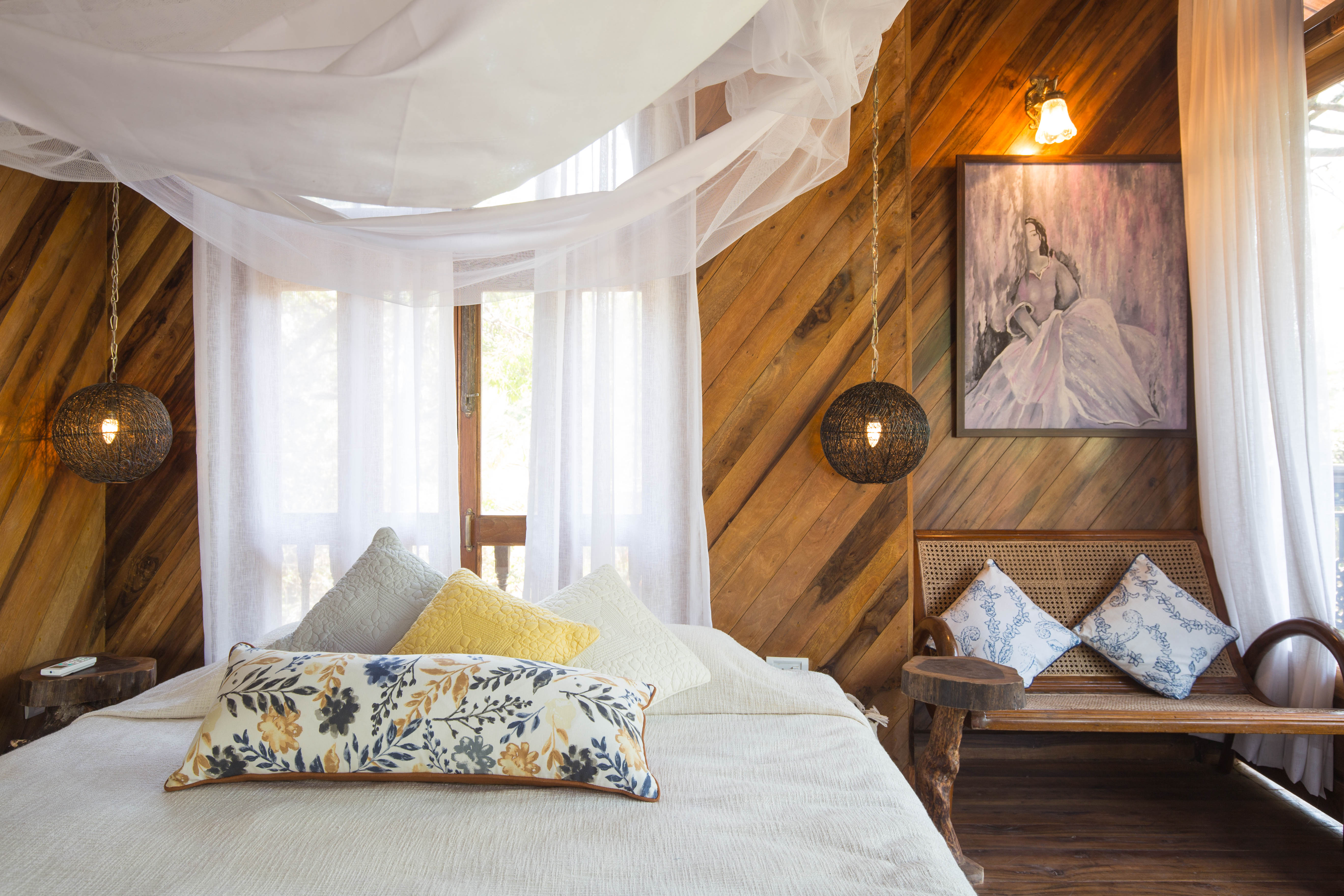 Wow Romantic Tree House, Anjuna-Vagator, North Goa - Treehouses for ...