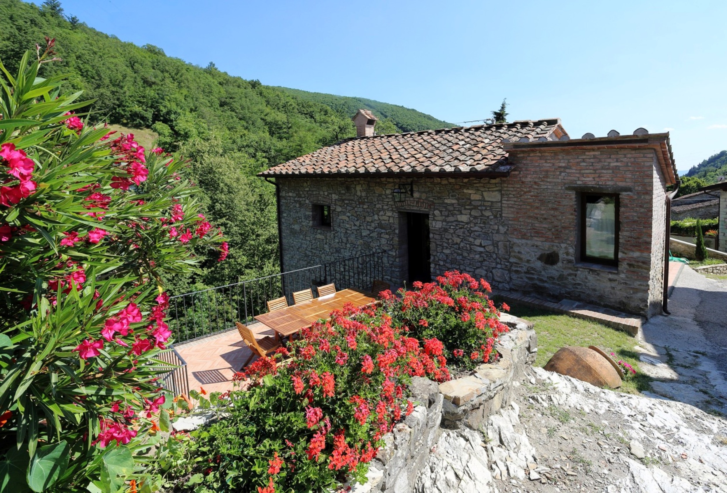 Ancient Villa near Florence - F