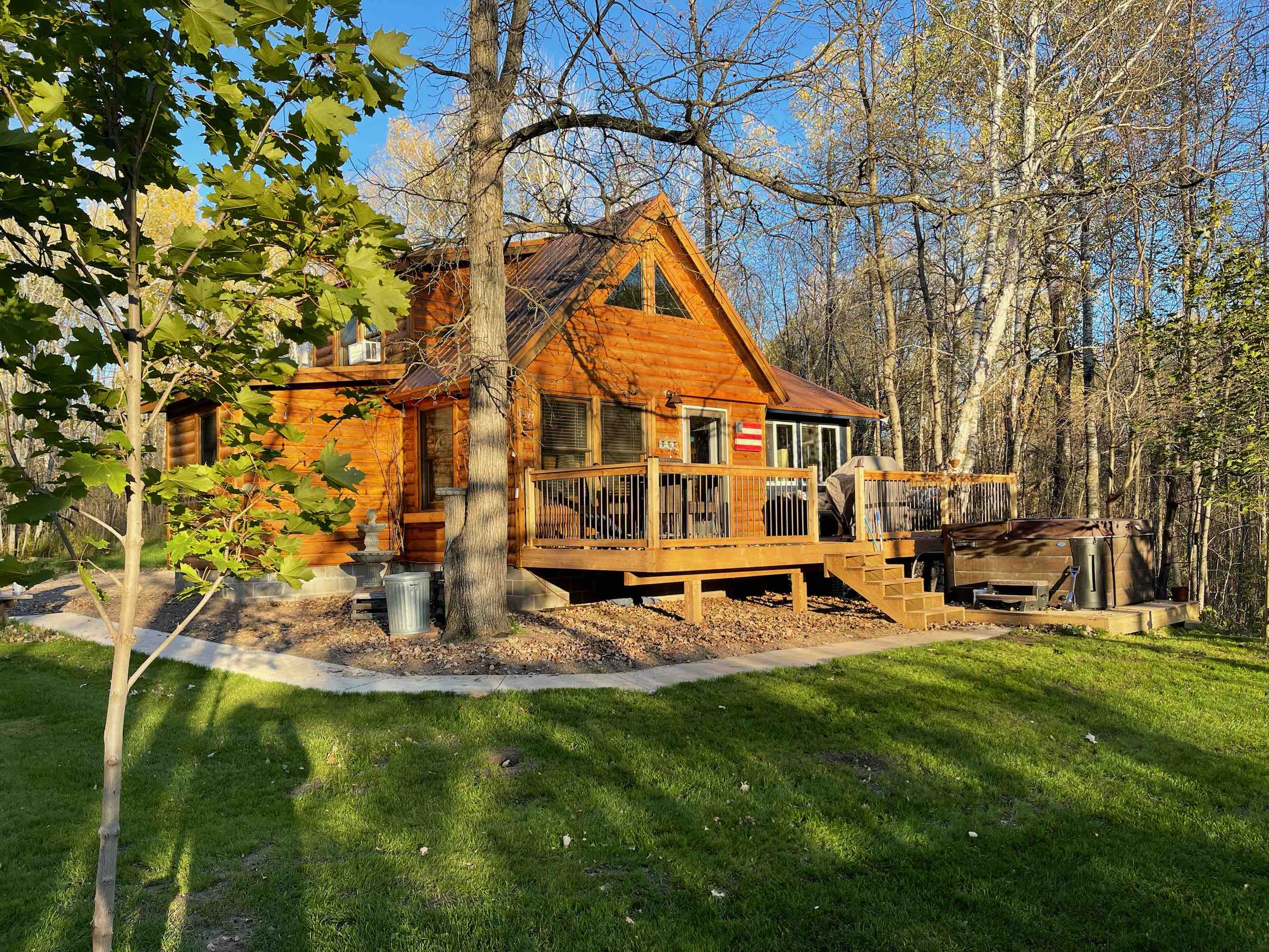 Cozy Modern Cabin on the Kettle River with Hot Tub - Cabins for Rent in ...