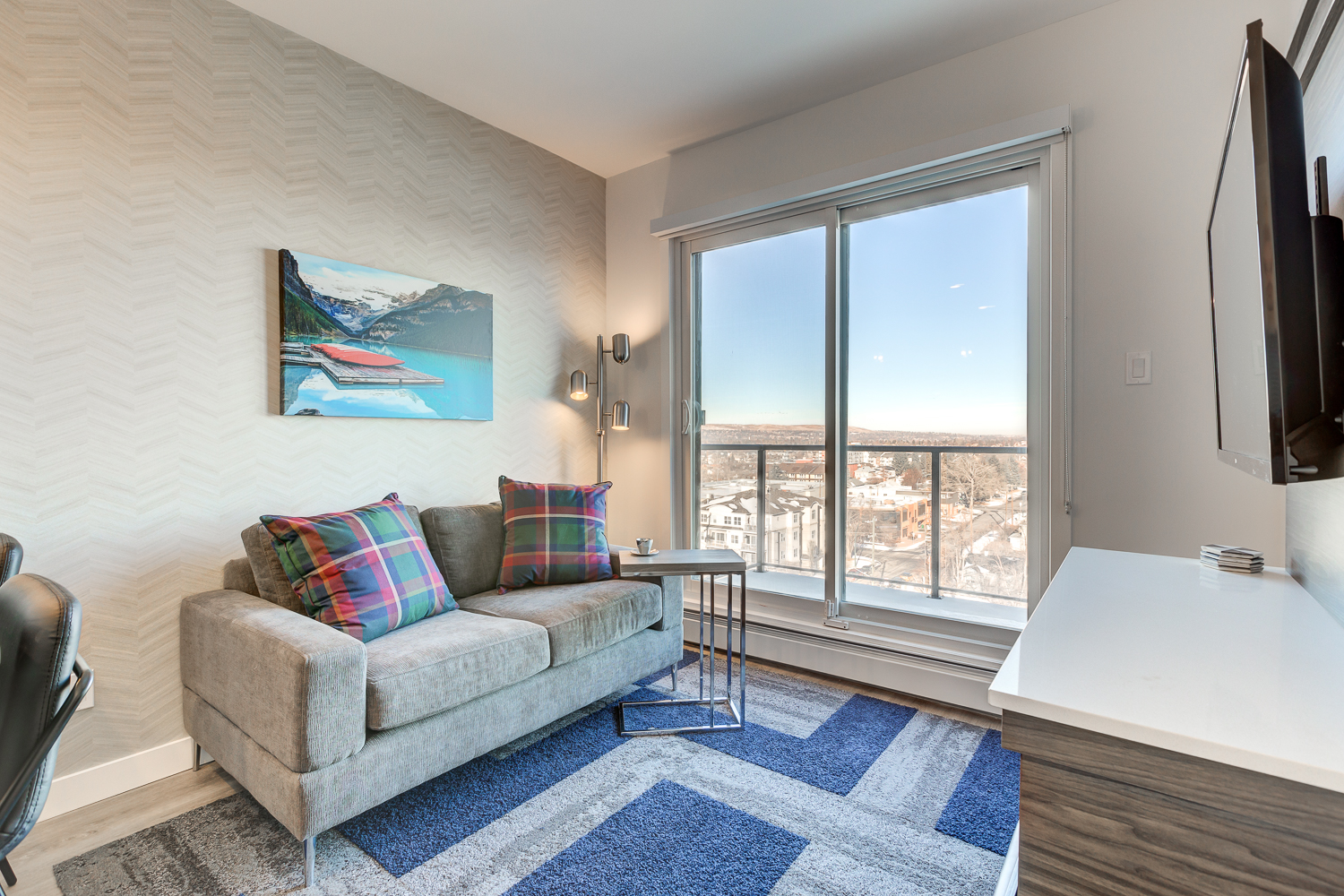 Modern & Fun 1 Bed 1 Bath Fully Furnished - Apartments for Rent in ...