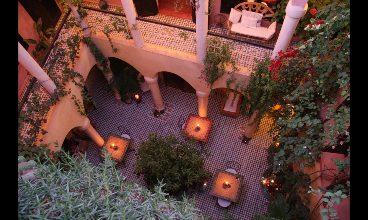 Traditional Riad - Marrakech Medina wifi / 傳統利亞德 - Bed and breakfasts ...