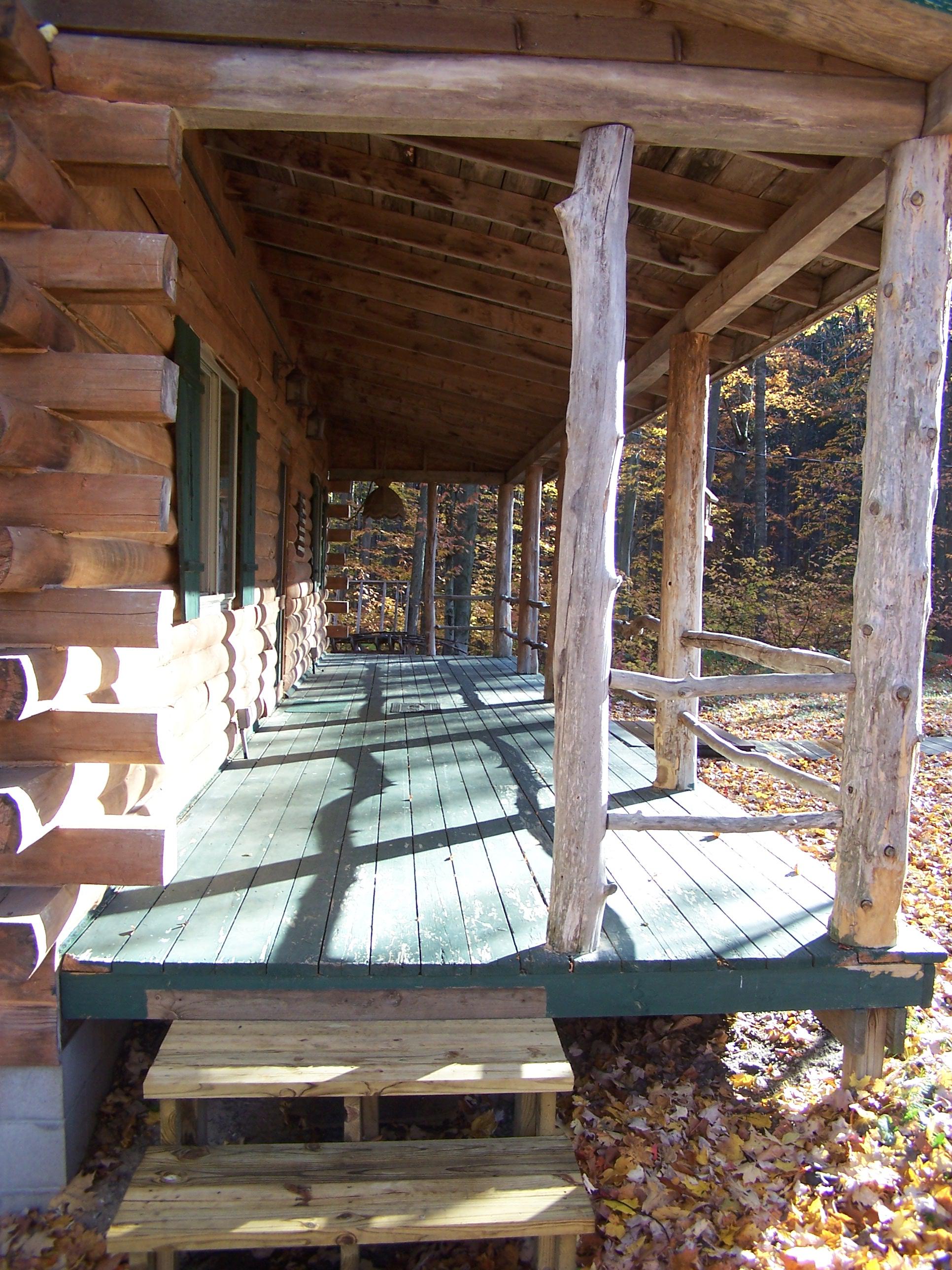 Secluded log cabin with acreage + all the comforts - Cabins for Rent in ...