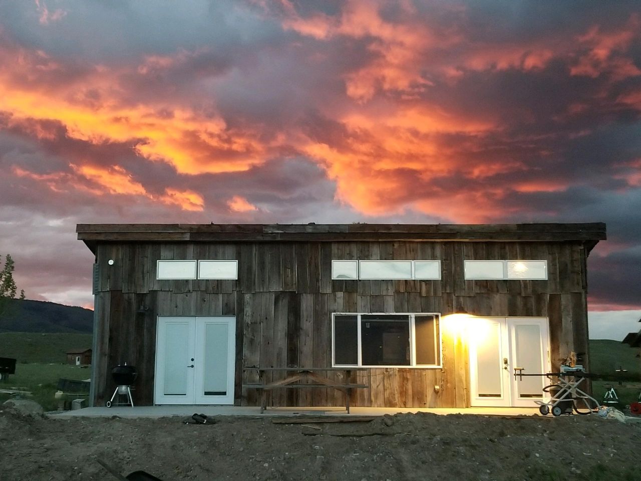 Yellowstone Homestead - Cabins for Rent in Emigrant, Montana, United ...