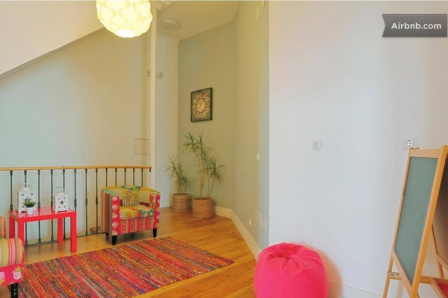 Hall de entrada espaçoso e cheio de charme