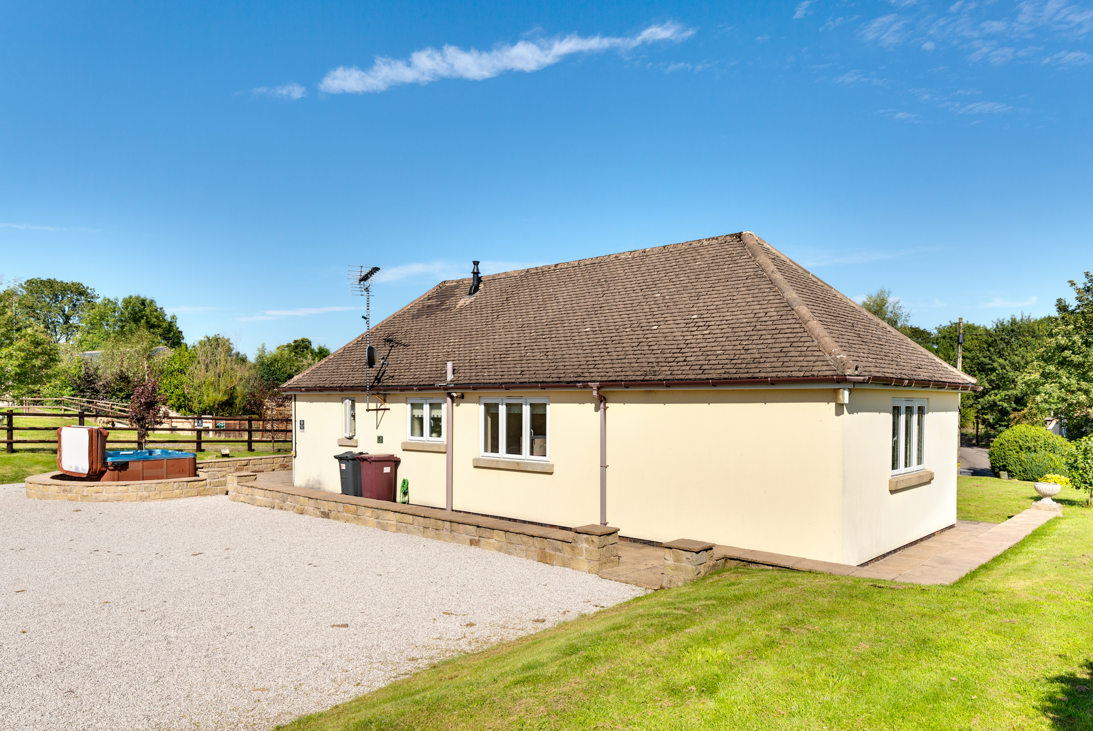 Amber Lodge - Bungalows for Rent in Oakerthorpe, England, United Kingdom