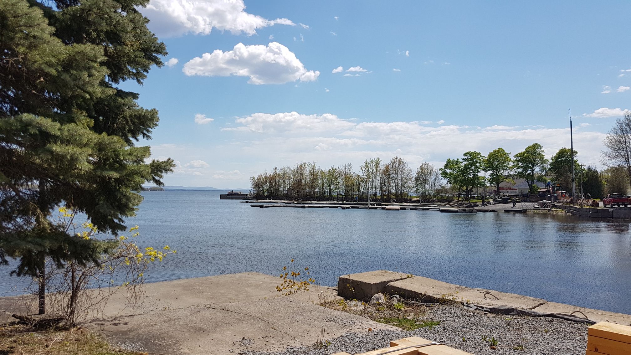 Escale 109: Notre loft au bord du Lac Champlain - Serviced apartments ...