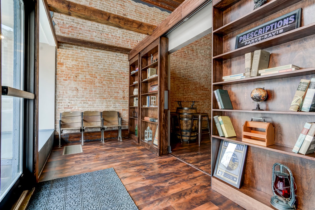 Lincoln’s Loft-Speakeasy Loft Downtown Lincoln,IL - Lofts for Rent in ...