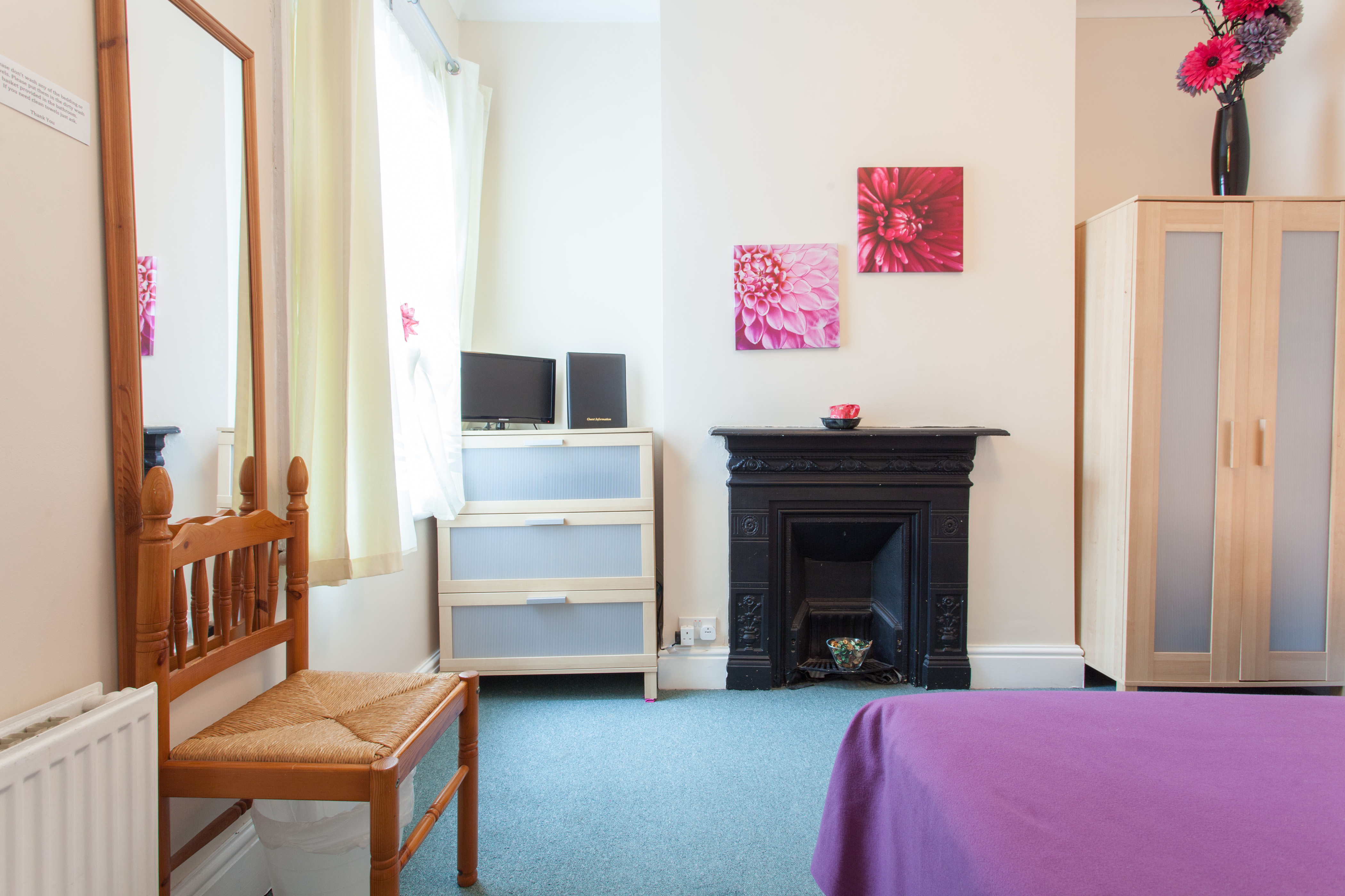 Cosy Room in Leafy Chiswick (R1) - Flats for Rent in London, United Kingdom