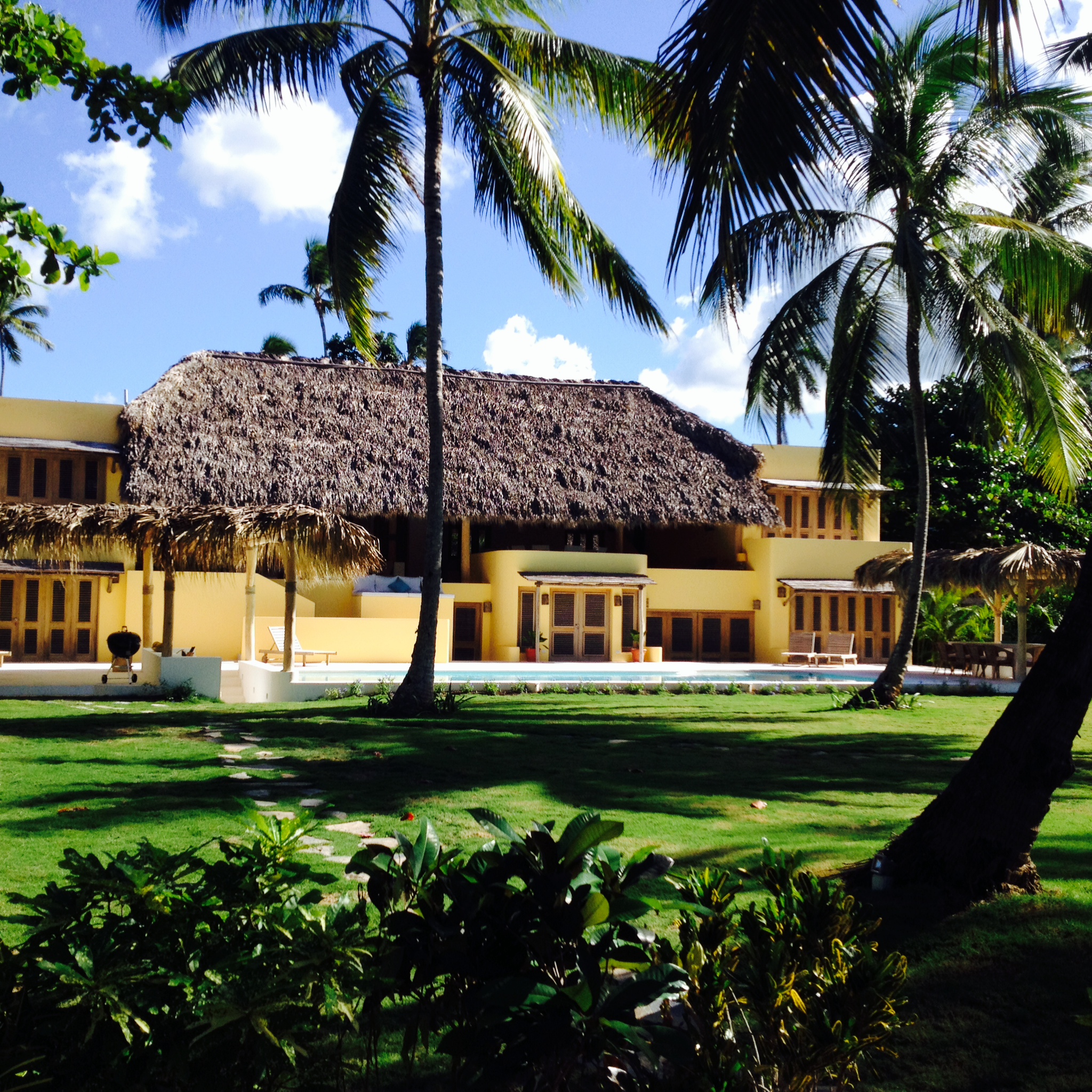 Luxury beachfront villa Lomaninos - Villas for Rent in Las Terrenas ...