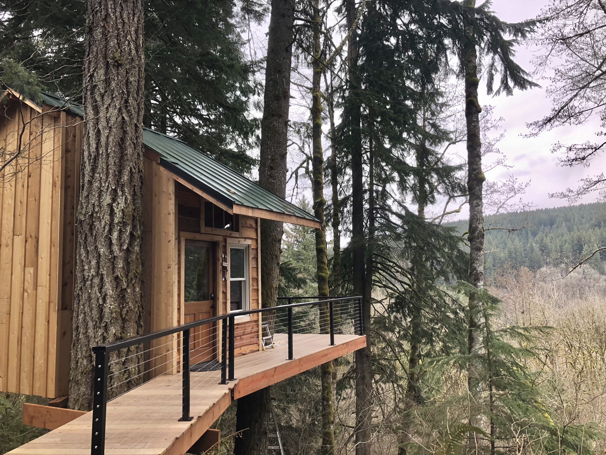 Treehouse Glamping Adventure in Sandy, Oregon - Treehouses for Rent in ...