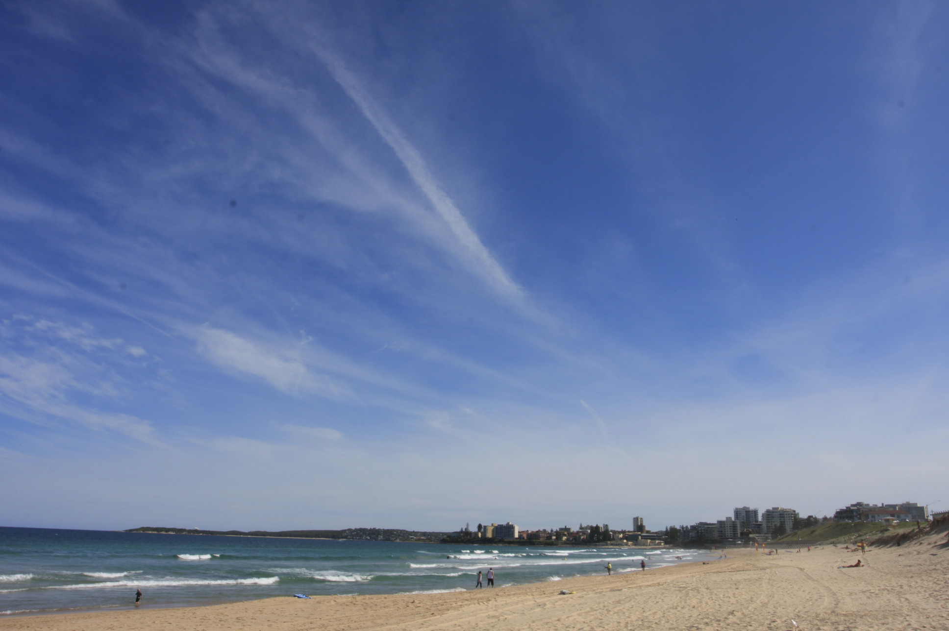 Wanda Beach - Blue - Apartments for Rent in Cronulla, New South Wales ...