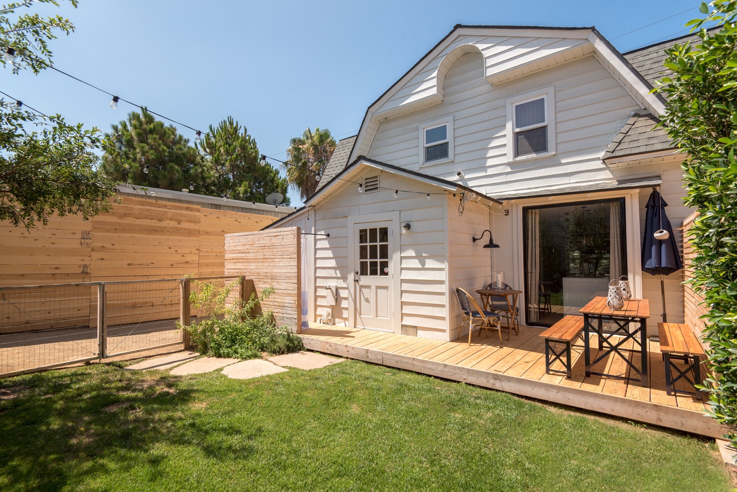 Coastal Living With Farmhouse Charm Pet Friendly Houses For Rent In coastal-living-with-farmhouse-charm-pet-friendly-houses-for-rent-in