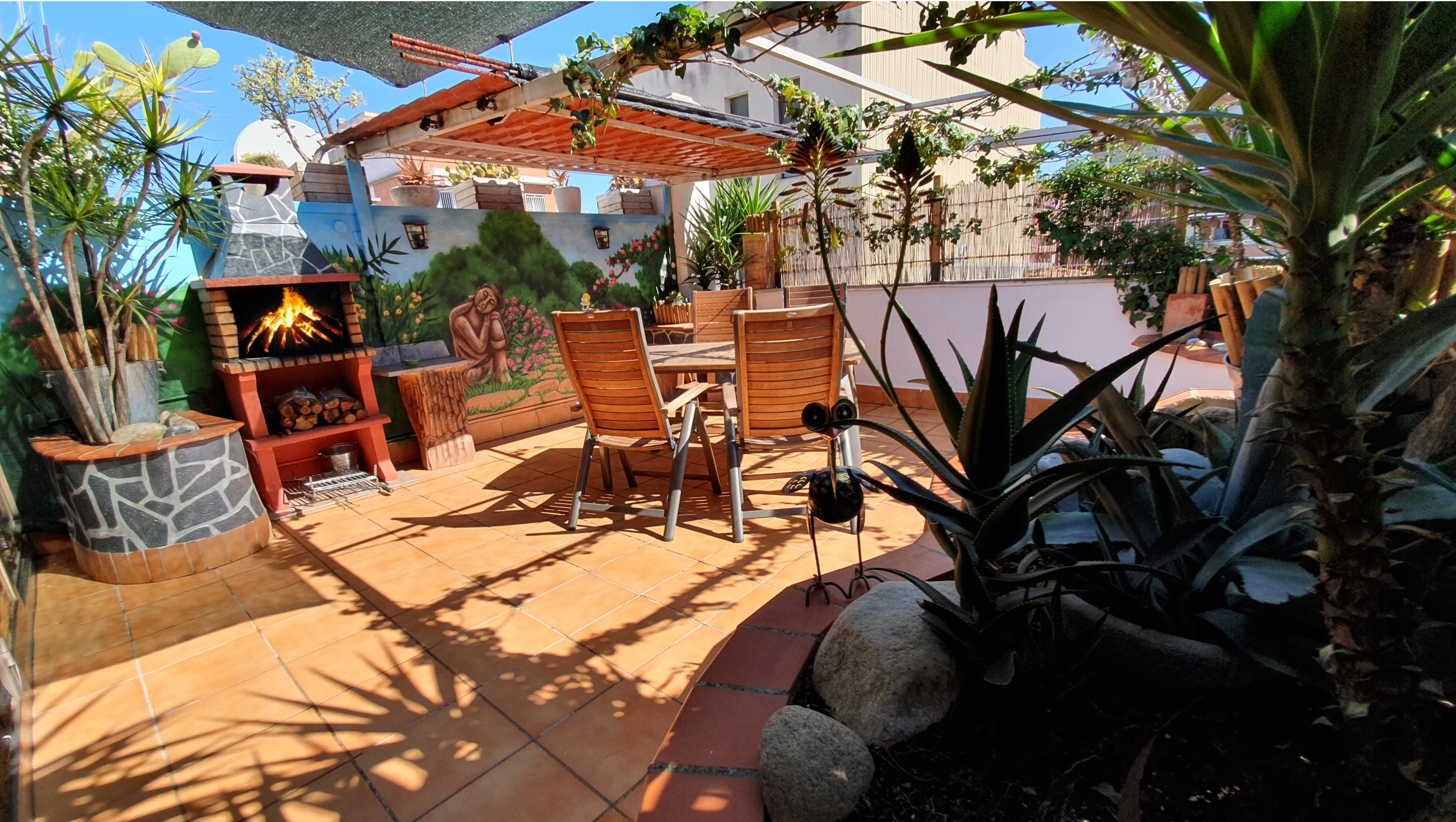 Atico, Terraza & BBQ , 5 km de Airport-BCN (R) - Apartamentos en ...