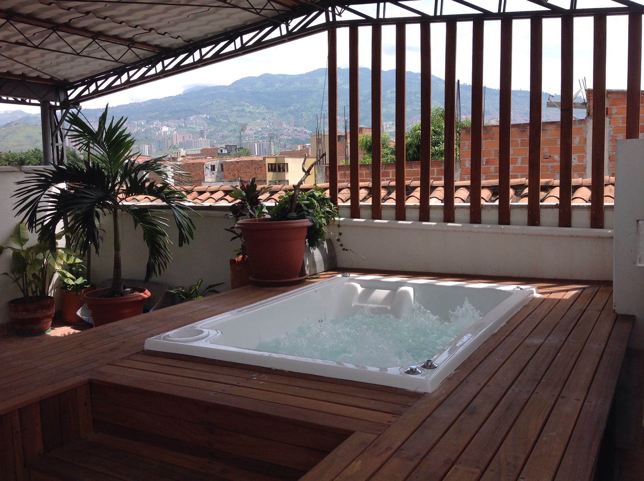 ROOFTOP JACUZZI MEDELLIN APARTMENT - Apartments for Rent in Medellin ...