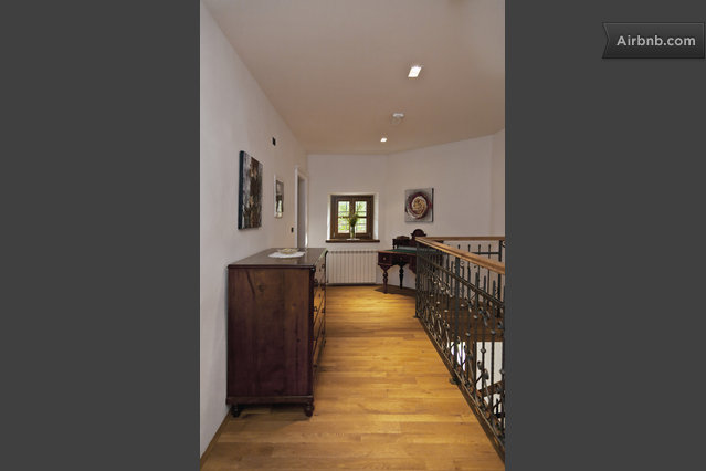 ana pravca, Karst holiday home in Divača