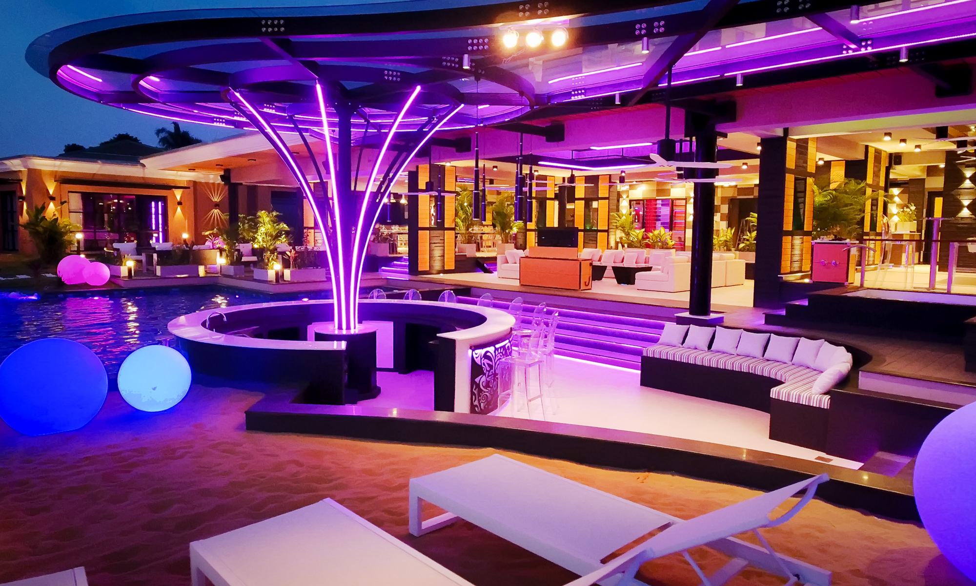 The Hill,Mega luxury villa with Private night club - Villas for Rent in ...