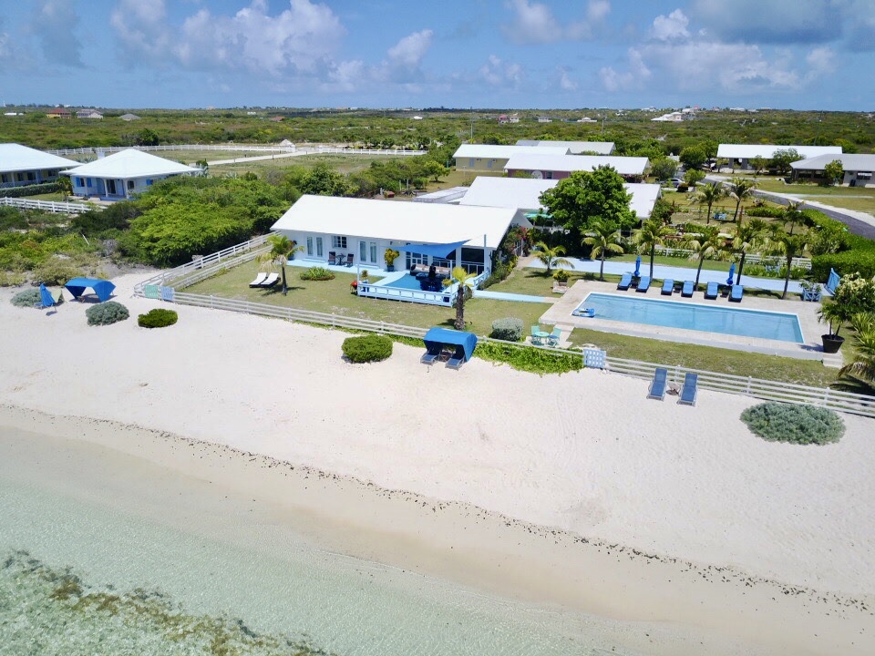 Beach front villa with pool & panoramic views - Houses for Rent in ...