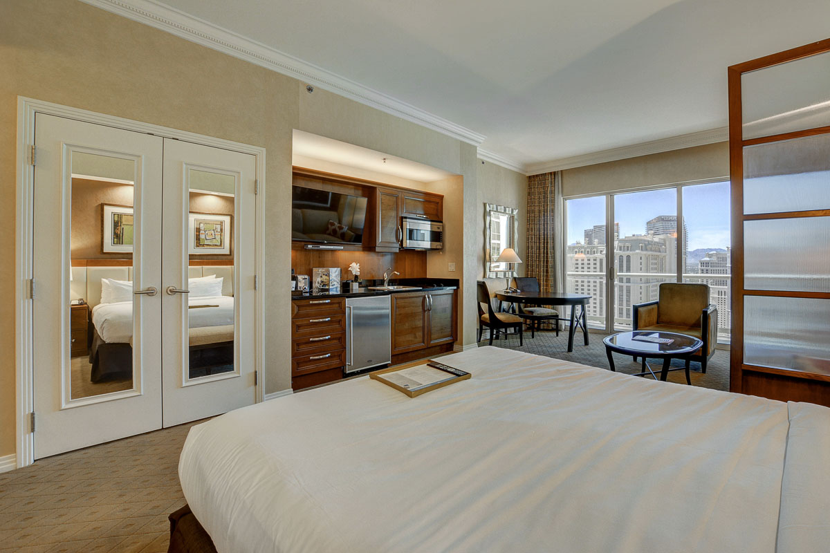 ★The Signature MGM Penthouse★ Balcony Strip View - Condominiums for Rent in Las Vegas, Nevada ...