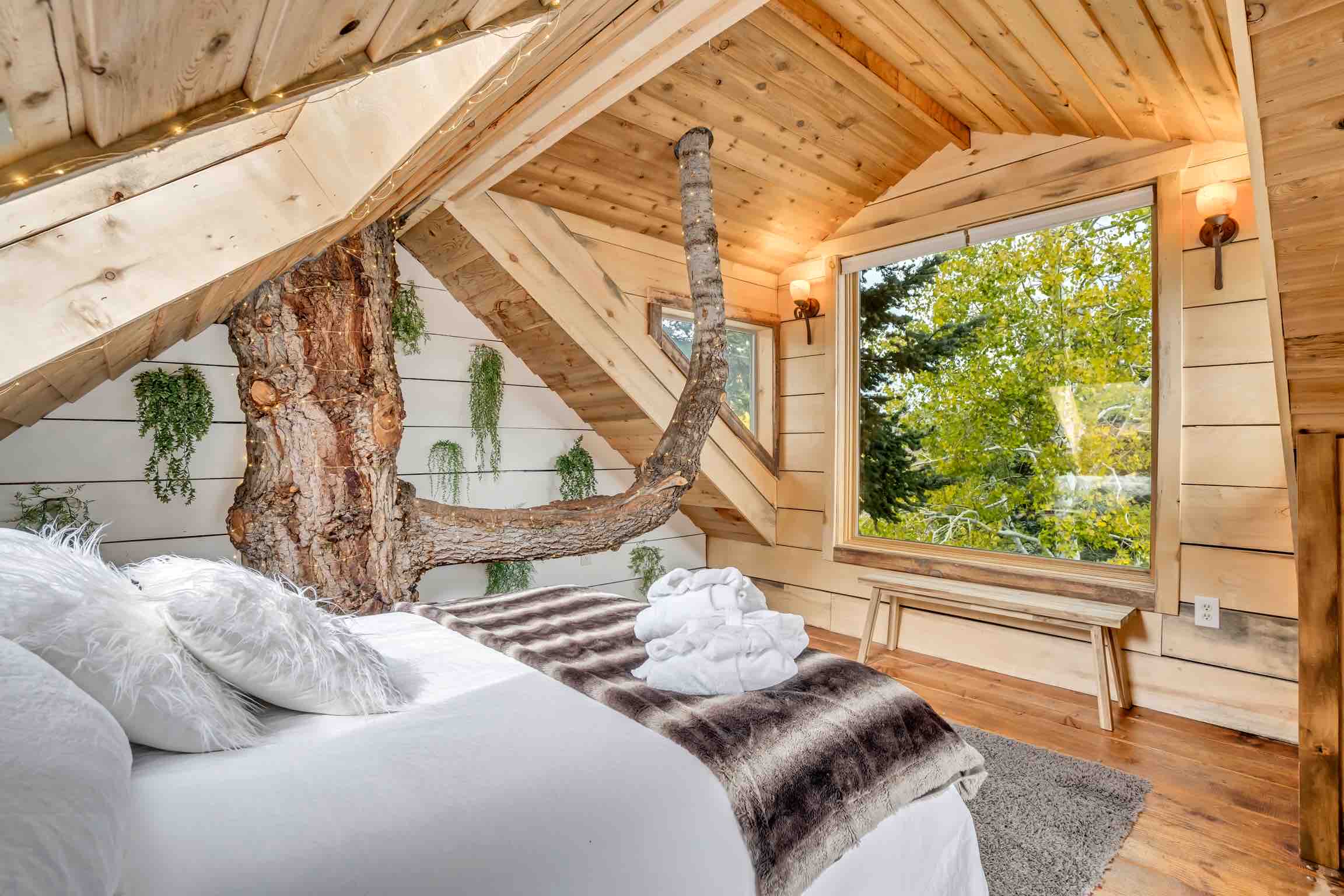Dreamy Treehouse Above Park City, Utah - Treehouses for Rent in Park ...