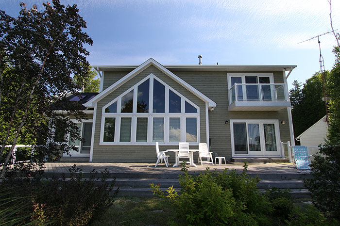 Lakehouse in Beautiful Oliphant-Spectacular Views! - Cottages for Rent ...