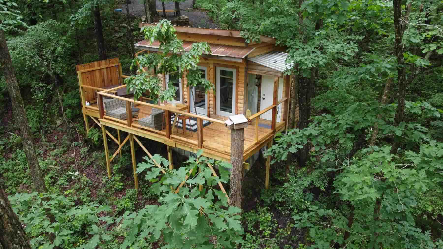 Semi Off Grid Primitive Treehouse On The Creek - Treehouses for Rent in ...