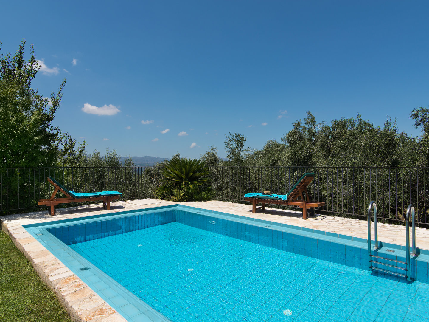 Querini Villa Maria - Villas for Rent in Alikampos, Crete, Greece - Airbnb