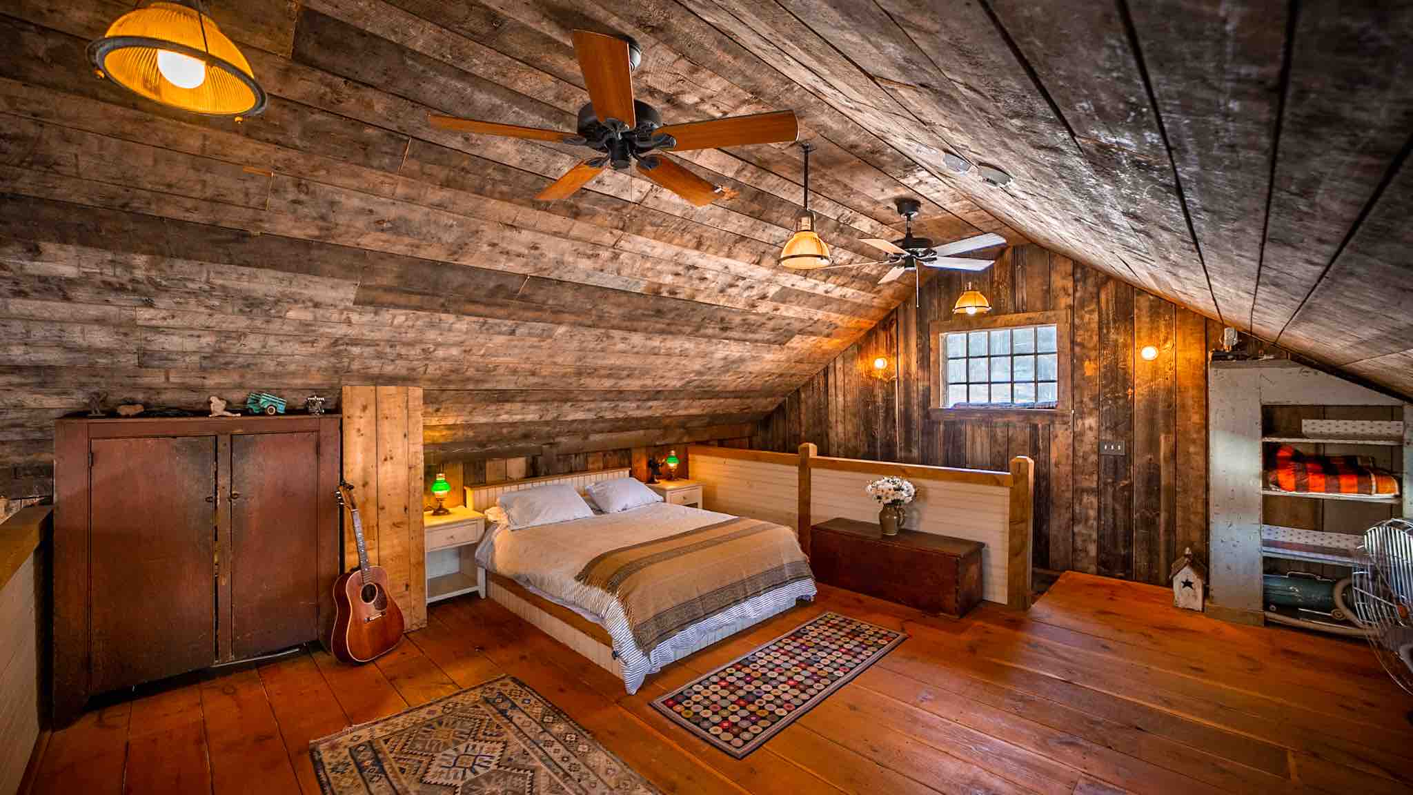 Stunning-Vintage-Rustic-Barn!!! - Cabins for Rent in Londonderry ...
