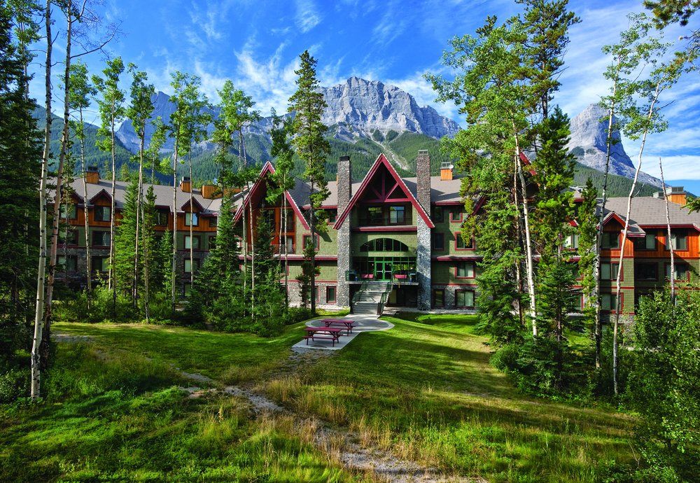 Luxury Mountain Getaway - Rundle Cliffs Lodge - Condominiums for Rent ...