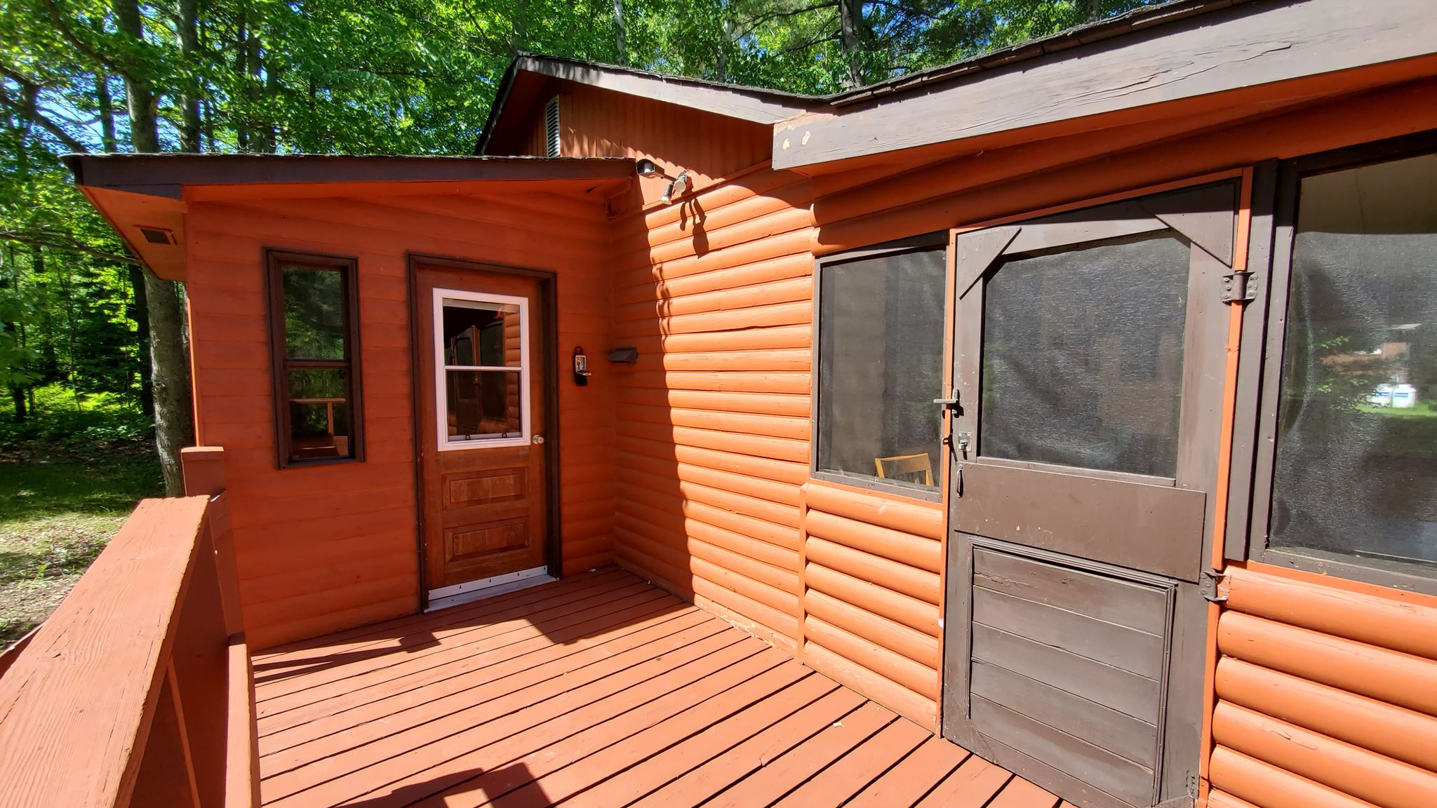 Cozy Cottage on the Madawaska River - Cabins for Rent in Barry's Bay ...