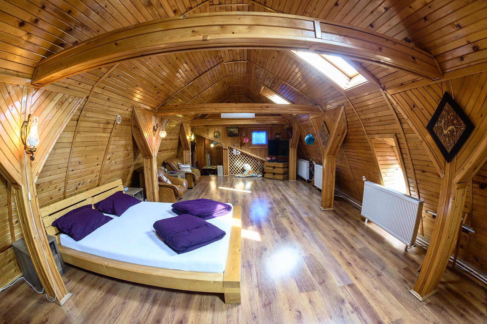 Wooden Attic Suite - Lofts for Rent in Brașov, Brașov County, Romania ...
