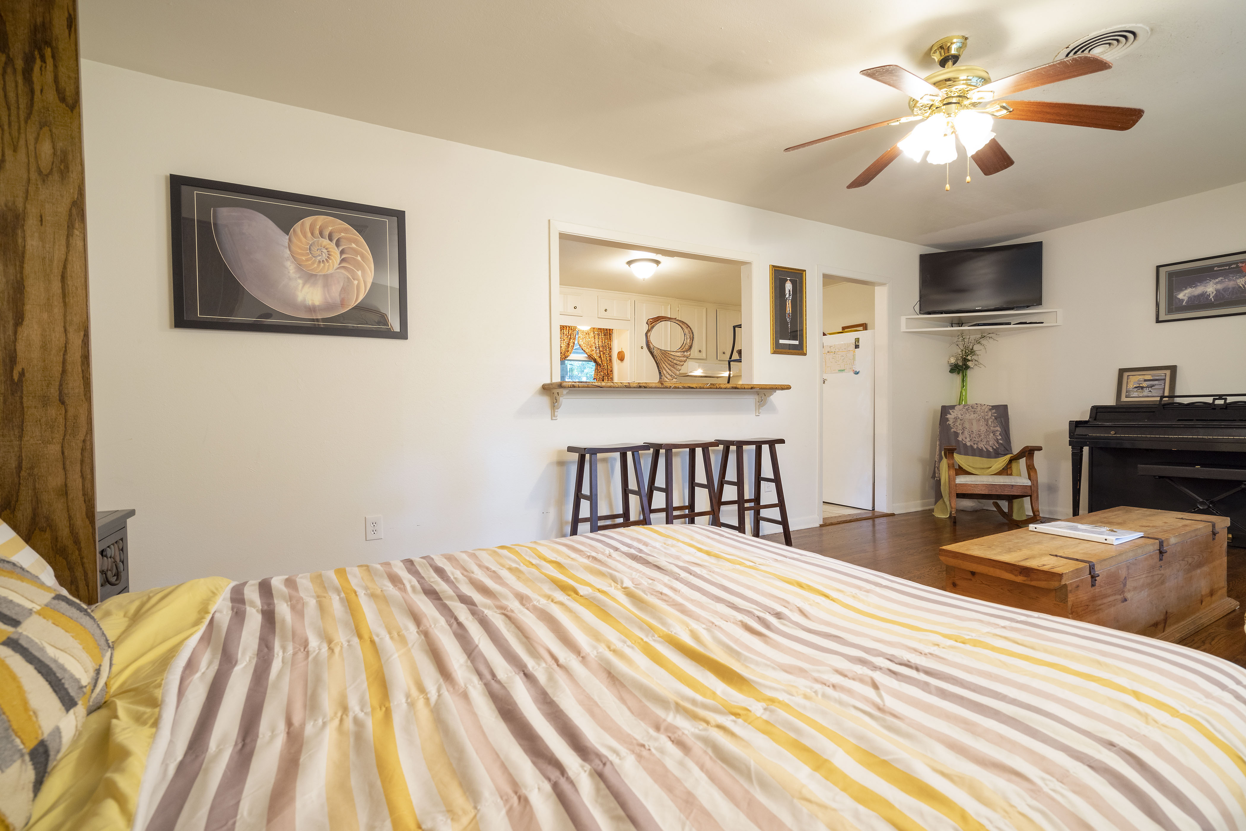 Tortoise Shell Apartment in Nature Habitat - Apartments for Rent in ...