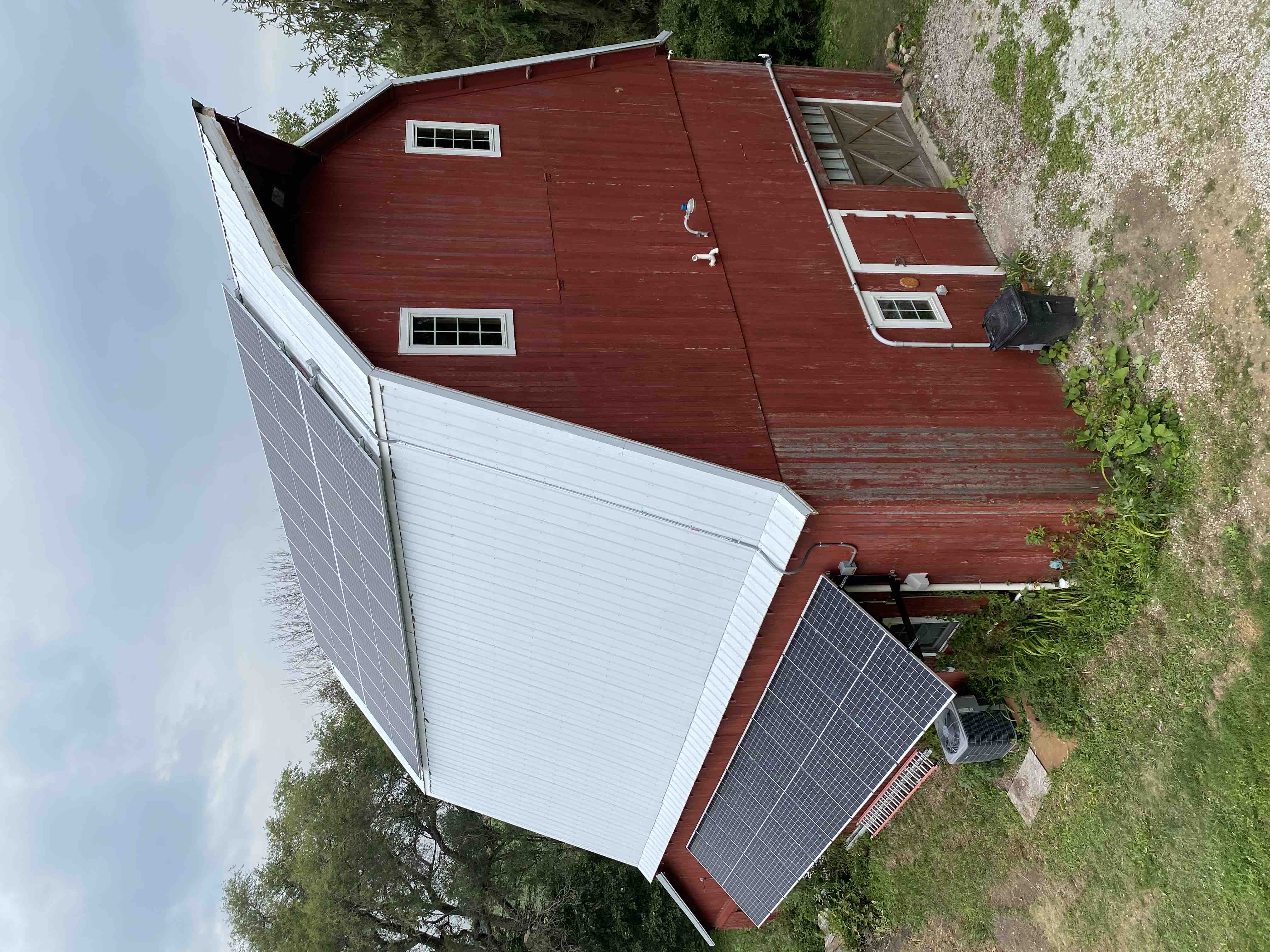 Old Barn Remodel Unique, Artsy, Solar, Glamping! - Barns for Rent in ...