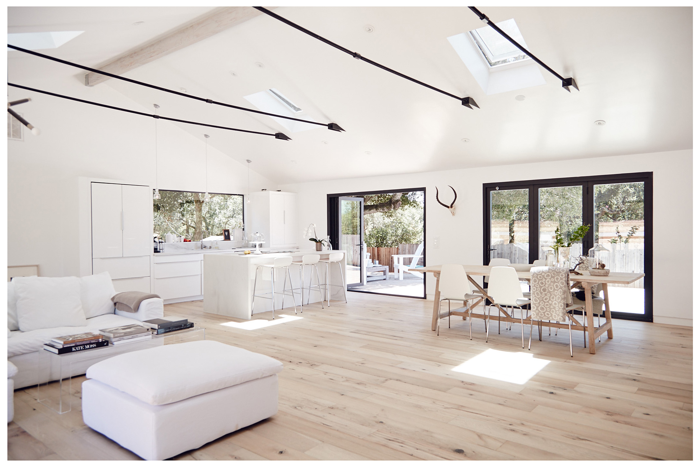 Thornsberry House, A Luxe Country Getaway - Houses for Rent in Sonoma ...