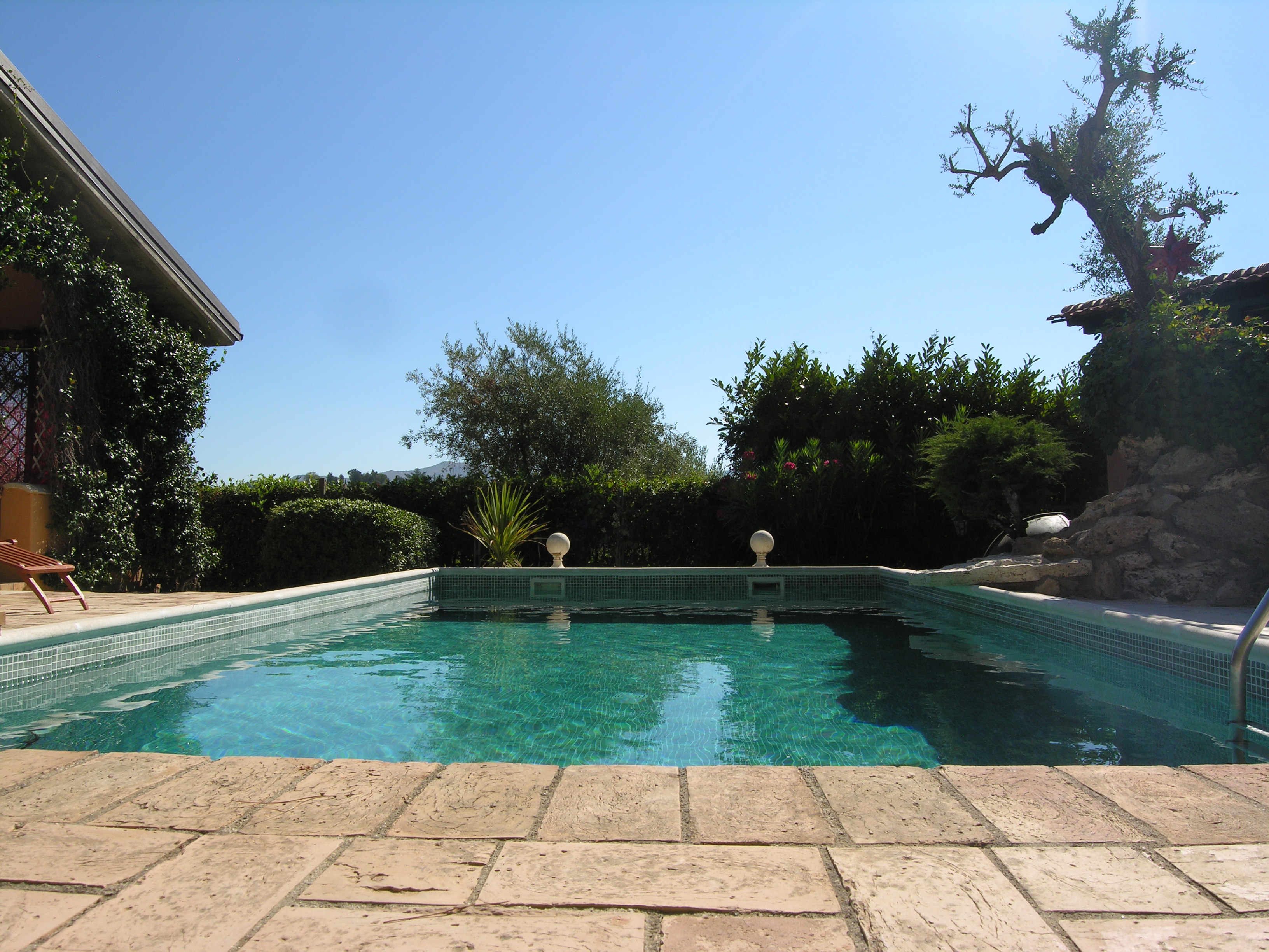 Villa con piscina a Passo Corese, vicino Roma - Ville in affitto a Fara ...