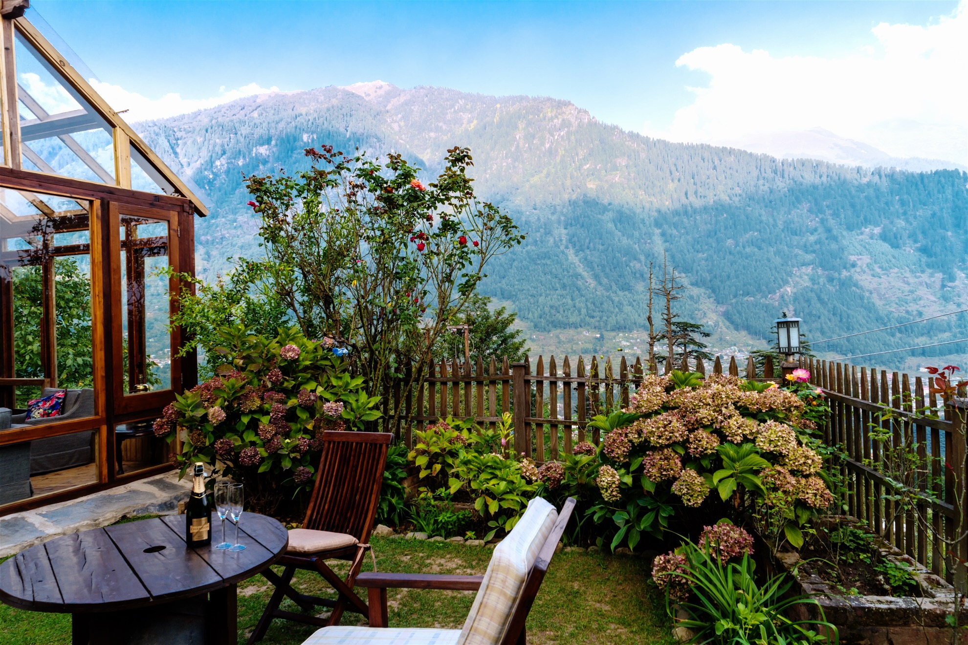 Taara House Luxury Cottage - Chalets for Rent in Manali, HP, India - Airbnb
