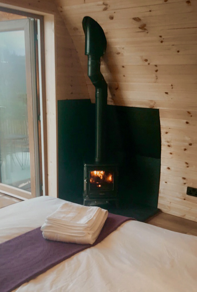 Tollymore Luxury Log Cabin - Dome houses for Rent in Newry, Mourne and ...