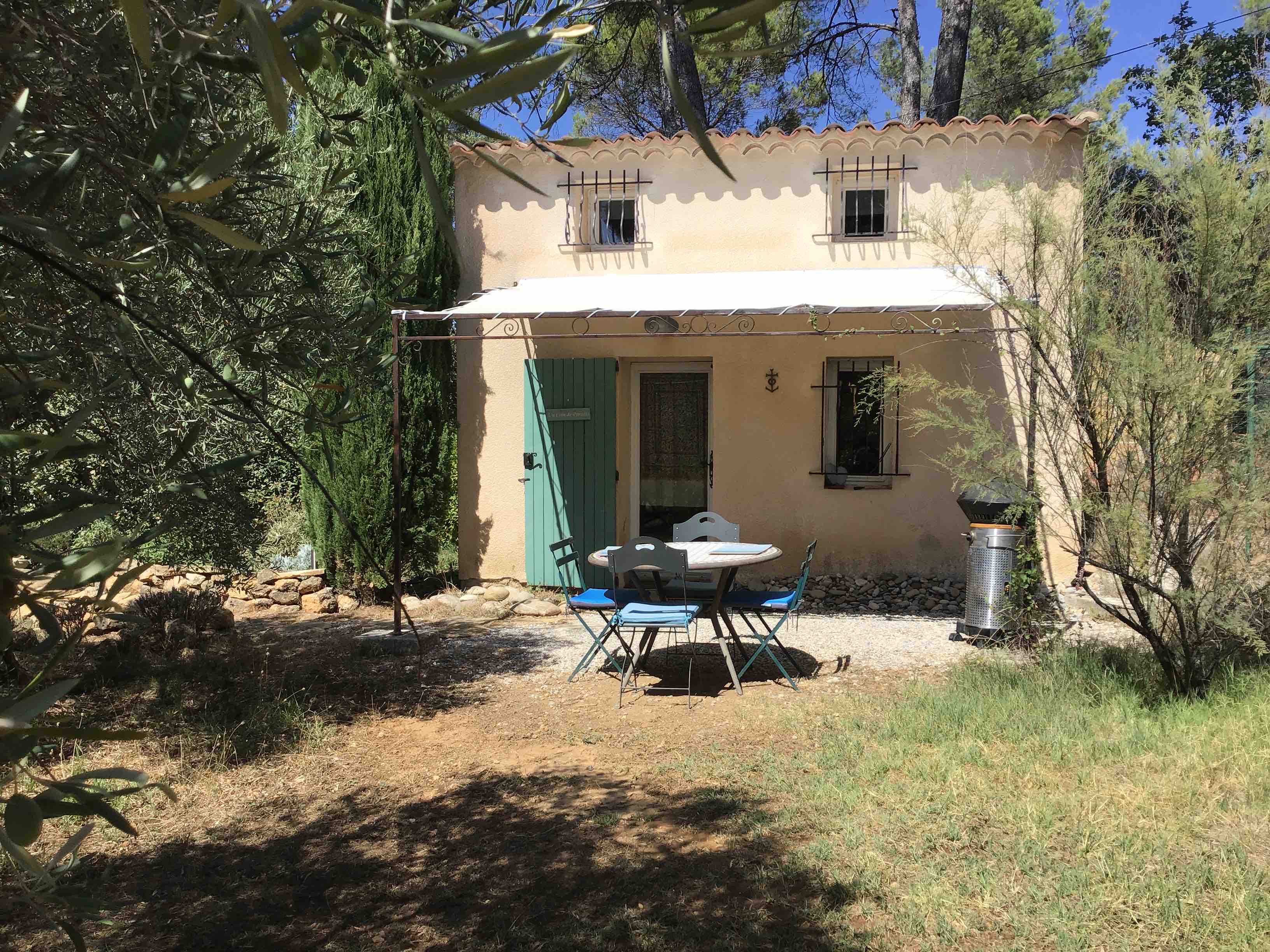Cabanon provençal avec piscine à Jouques, Provence-Alpes-Côte d'Azur ...