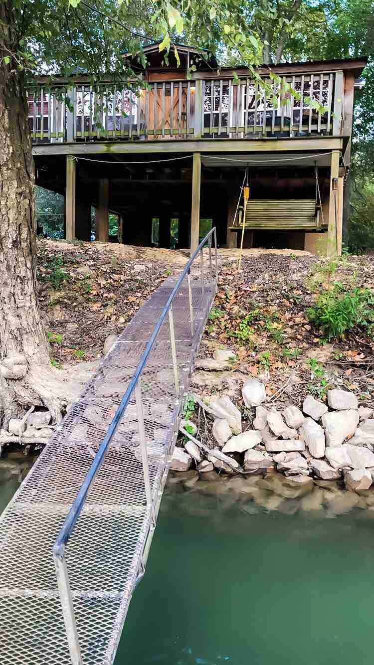 Current River Cabin - Cabins for Rent in Biggers, Arkansas, United ...