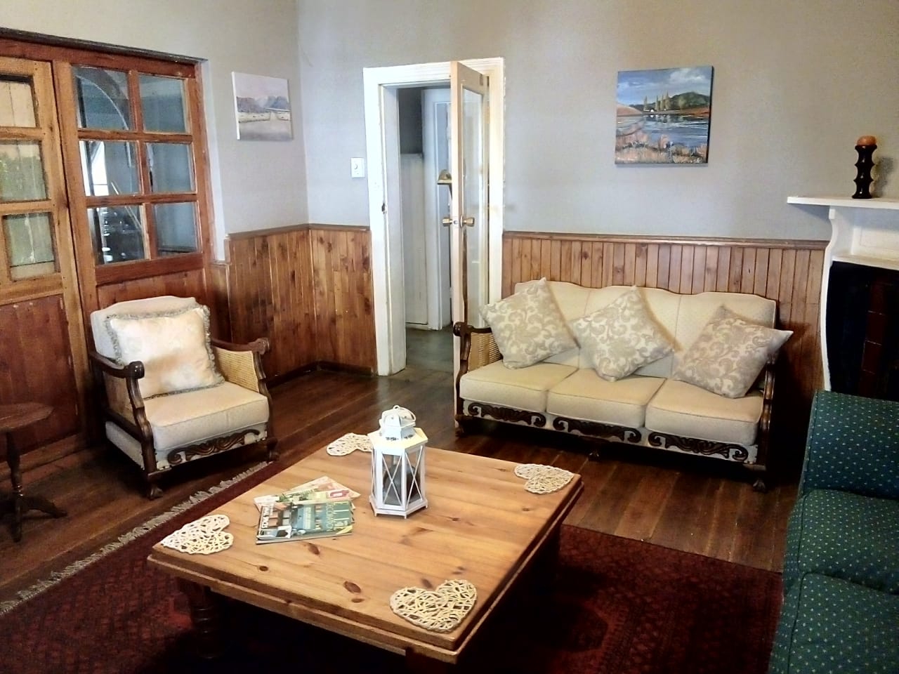 Philippolis Hotel - Bed and breakfasts for Rent in Philippolis, Free ...