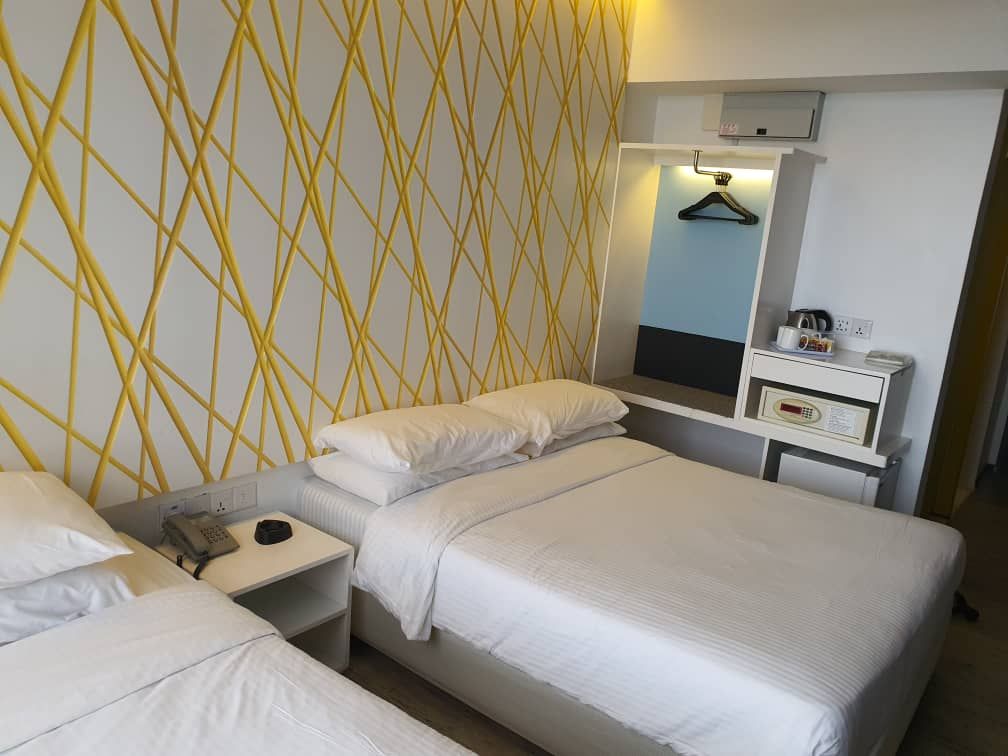 First World Hotel Y5 TRIPLE (Tower 3 with WiFi) - Airbnb