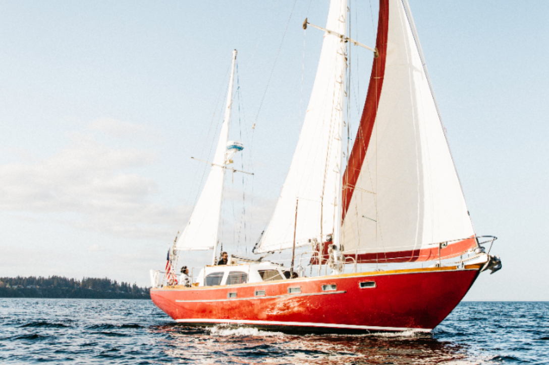 Naviguez vers l'île de Bainbridge sur un voilier traditionnel - Airbnb