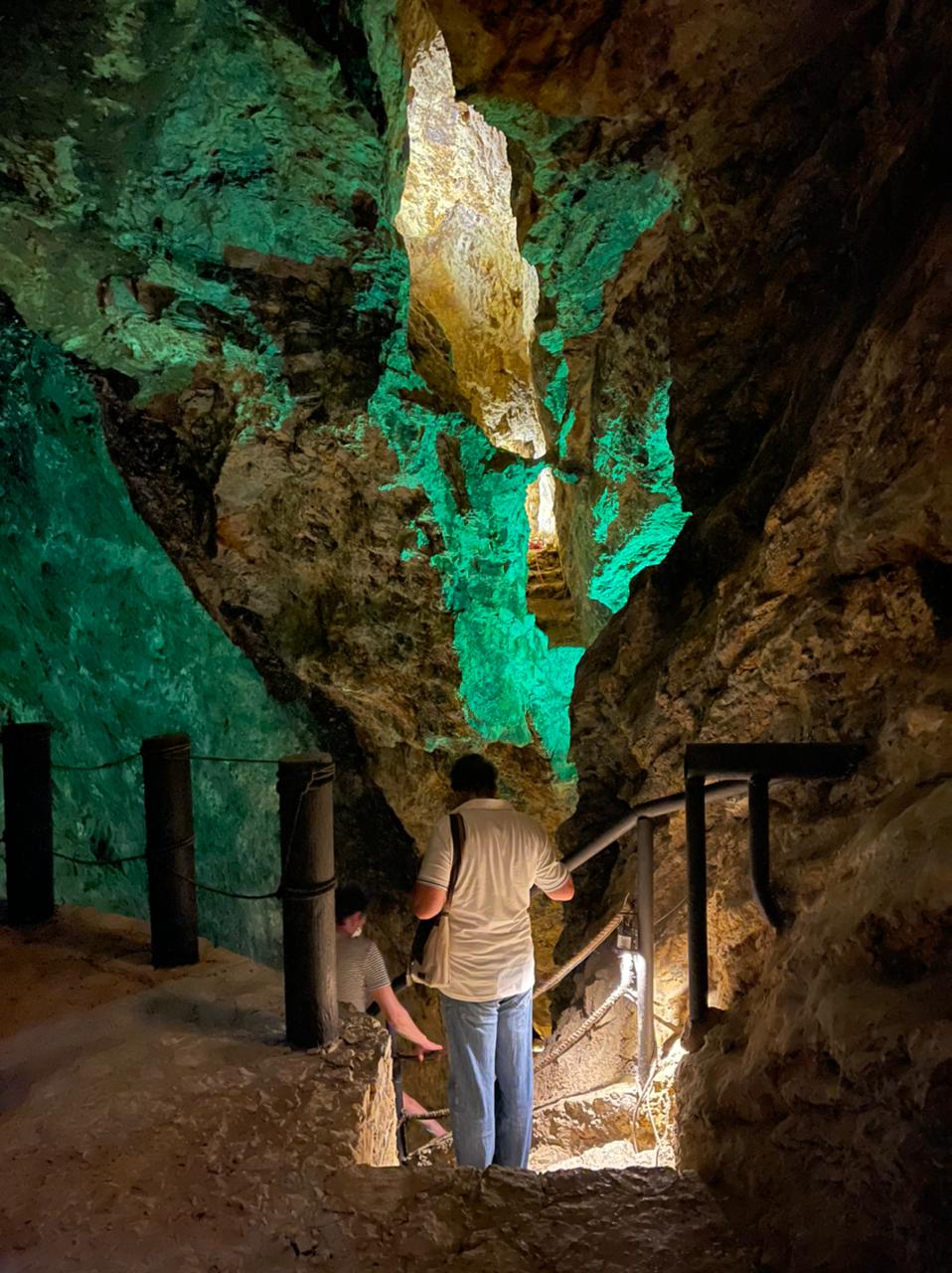 One or two Days Tour-Caves & Taxco VlP - Airbnb